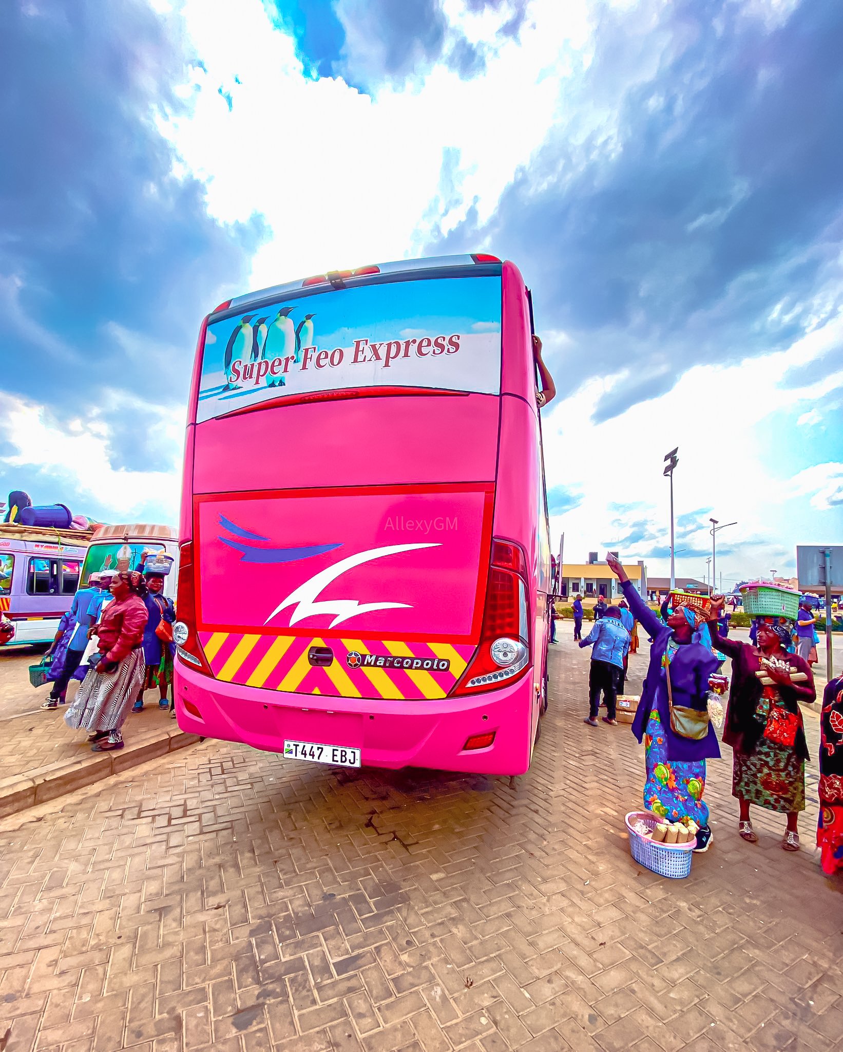 Super Feo Express - Feel the freedom of traveling